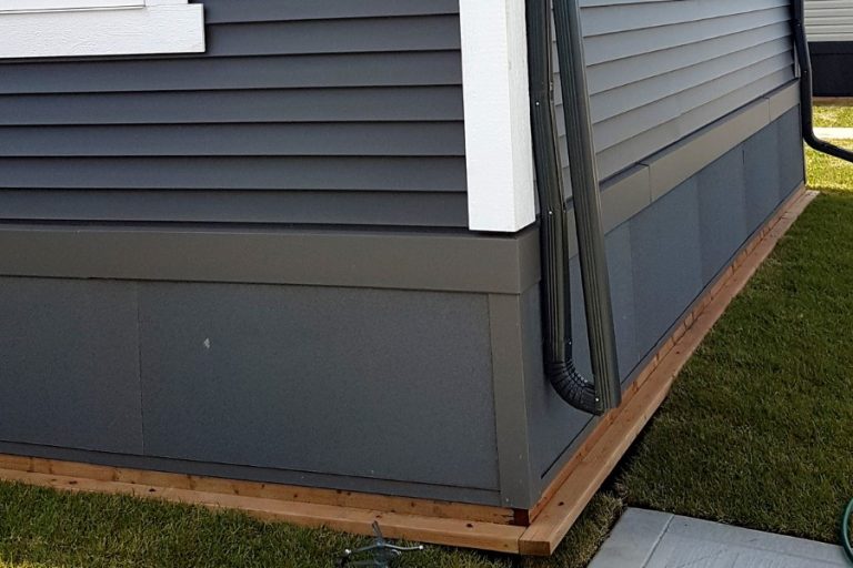 Wood Skirting for Mobile Homes: Rustic Look & Maintenance Guide
